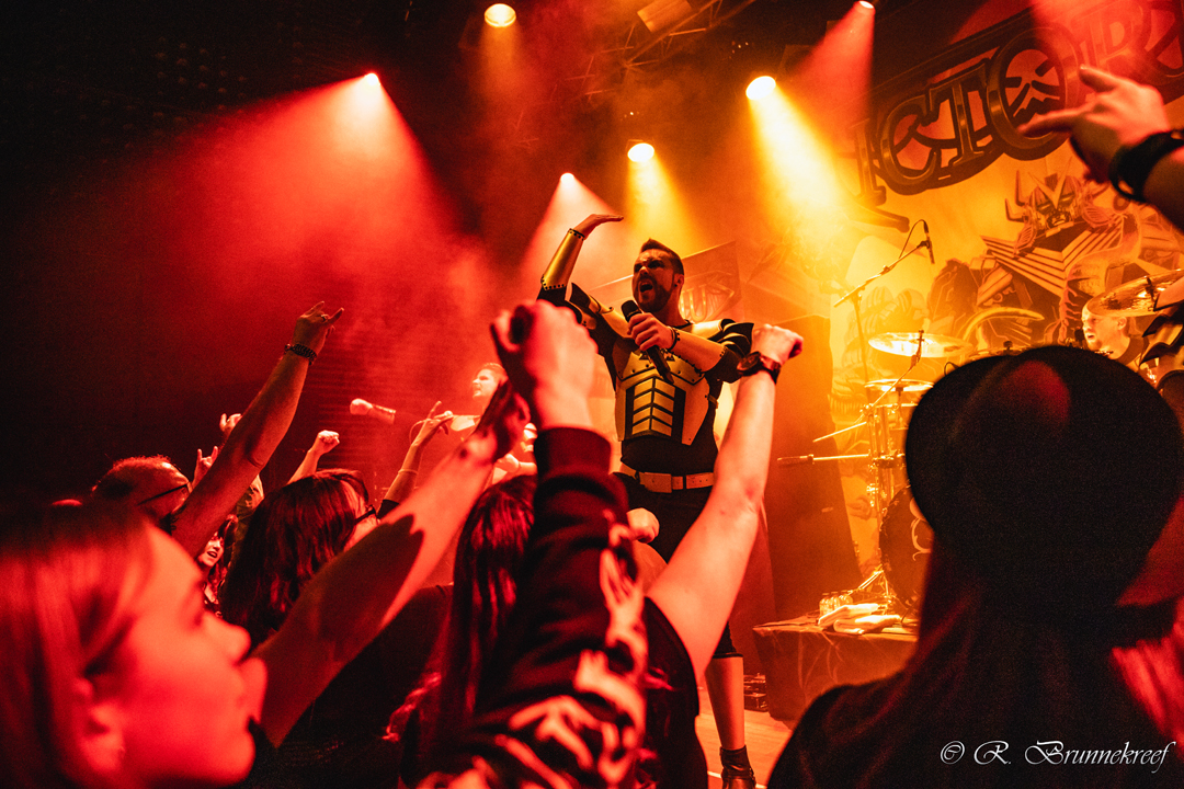 Serenity + Sascha Paeth’s Masters of Ceremony + Victorius + Dragony ...